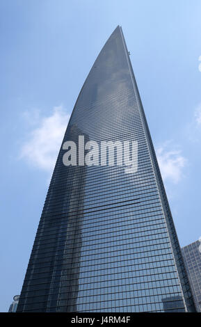 Downtown skyline, SWFC (Shanghai World Finance Center) and Jinmao ...