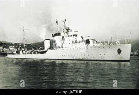 Turkish destroyer Adatepe DzKK Stock Photo - Alamy