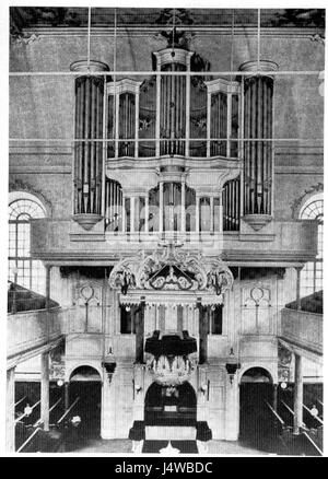 Wupperfeld Alte Kirche 1900 Stock Photo - Alamy