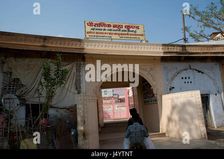 Brahma Kund, Vrindavan, Uttar Pradesh. India Stock Photo - Alamy