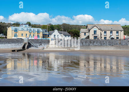 Pendine village and Pendine Sands in Carmarthenshire Stock Photo - Alamy