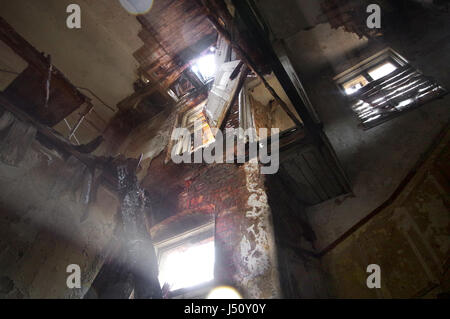 The desolate room in old destroyed house Stock Photo - Alamy