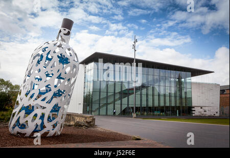 mima middlesbrough institute of modern art - main atrium at dusk Stock ...