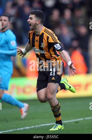 SHANE LONG CELEBRATES HULL CITY V TOTTENHAM HOTSPUR KC STADIUM HULL ...