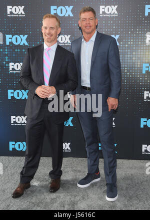 Troy Aikman and Joe Buck Stock Photo - Alamy
