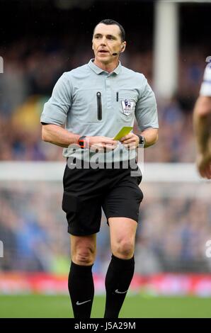 NEIL SWARBRICK PREMIERSHIP REFEREE PREMIERSHIP REFEREE GOODISON PARK ...