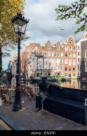 Statue of Alida Bosshardt (Major Bosshardt) of the Salvation Army in ...