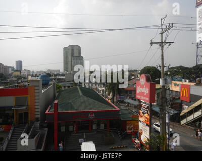 02705 Light Mall Light Residences SMDC EDSA Boni Pioneer Woodlands ...