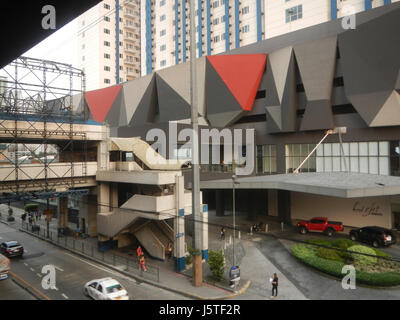 03591 Light Mall Light Residences SMDC EDSA Boni Pioneer Mandaluyong ...