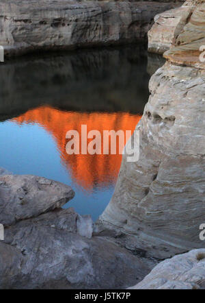 The Hite Crossing campsite is located in the Glen Canyon National ...