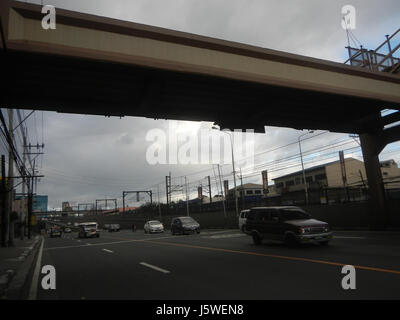 0041 EDSA Taft Avenue MRT Station LRT Footbridge Pasay City 08 Stock ...