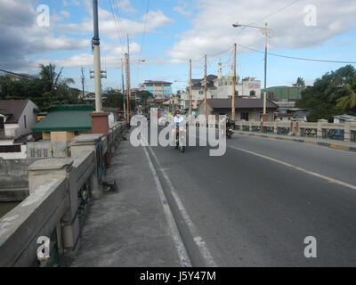 Kalawaan Bambang Bridge spans the river in Pasig City, connecting ...