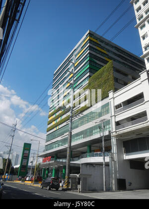 The Magallanes Interchange is a major traffic hub in Makati City, Metro ...