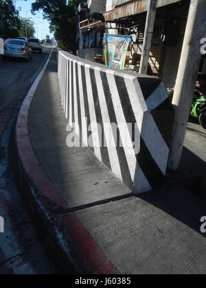 The Santa Rosa Bridge, located in the Bagong Ilog and Bagong Katipunan ...