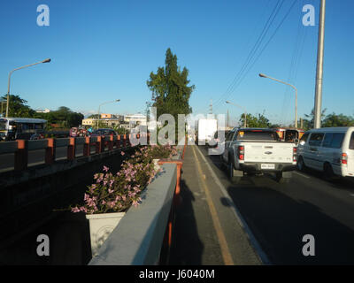 A photograph of Vargas Bridge over the Pasig River, highlighting its ...