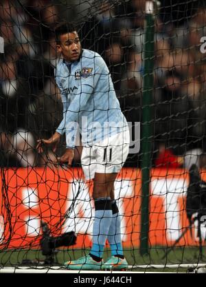 SCOTT SINCLAIR MANCHESTER CITY FC MANCHESTER CITY FC BRITANNIA STADIUM ...