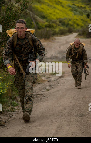 Marines participate in the inaugural Challenge Reconnaissance at Camp ...
