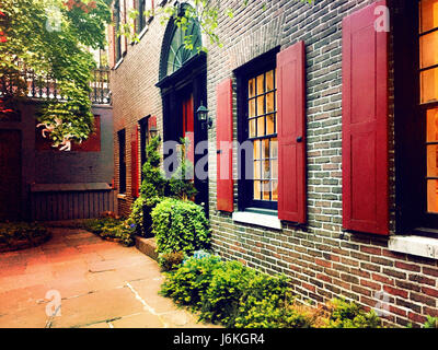 Sniffen Court Historic District in Murray Hill, NYC, east 36th street ...