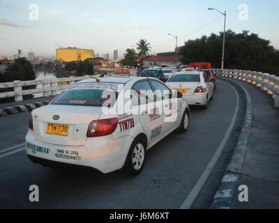 The view of sunsets along Kalentong Street in Santa Ana, Mandaluyong ...