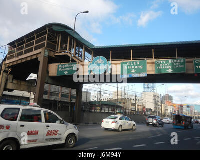 The Jose Footbridge, located on EDSA in Pasay City, connects key ...