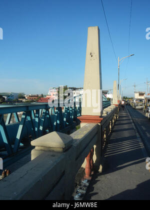 The San Joaquin Bambang Bridge in Pasig City crosses the Pasig River ...