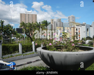 This image depicts the Makati City and Mandaluyong City Bridge, located ...