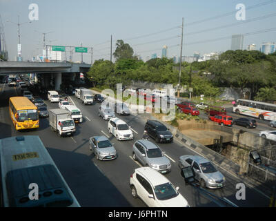 08734 Forbes Park Makati Central District Buendia MRT Station EDSA Road ...