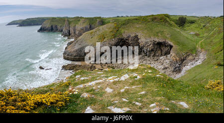 The Pembrokeshire Coast National Park at Skrinkle Haven, Pembrokeshire ...