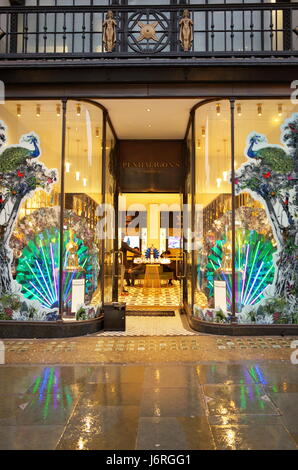 PENHALIGON'S perfume store on Regent Street, London, UK Stock Photo - Alamy