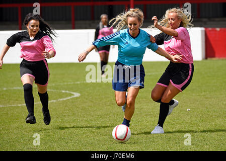 Sammy B (Sam Bartlett - Storage Wars UK) and Maisie Gillespie (ex on ...