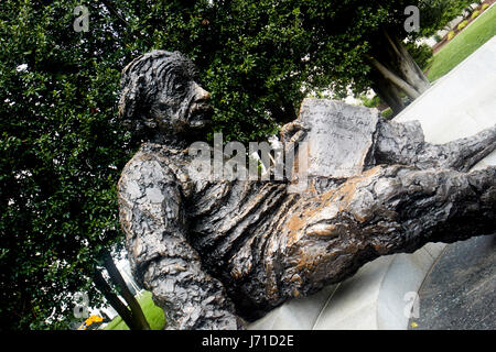 Albert Einstein statue Stock Photo - Alamy