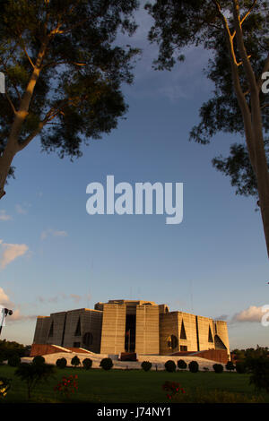 National Assembly building designed by Louis Kahn using innovative ...