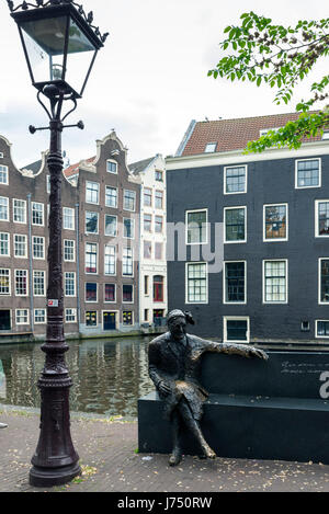 Statue of Alida Bosshardt (Major Bosshardt) of the Salvation Army in ...