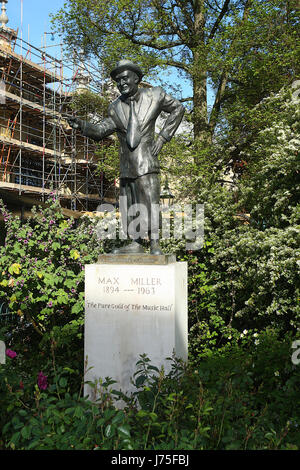 Max Miller Statue, The Cheeky Chappie, Pavilion Gardens, New Road ...