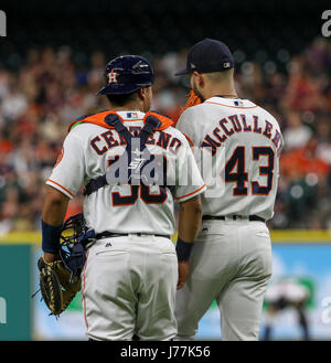 Houston Astros catcher Juan Centeno throws during the first inning of ...