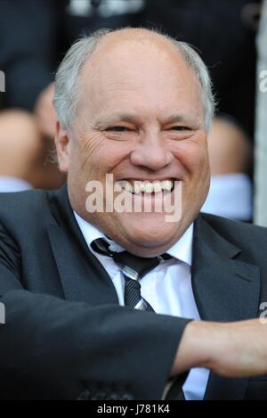 Martin Jol, Fulham manager Stock Photo - Alamy