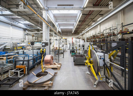 Factory shop floor, tool making section Stock Photo: 142213379 - Alamy