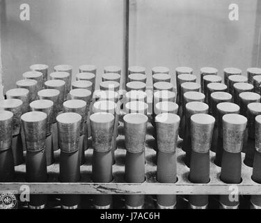 World War I. Manufacturing large shells in the Le Creusot factories ...