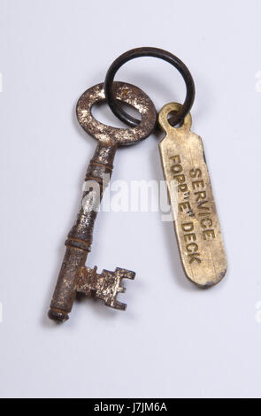 Titanic sale, 'E' deck 5 key that belonged to Edmund Stone, auctioned ...