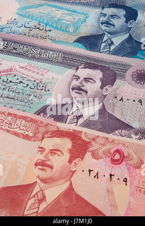 Iraqi Dinar Bank Notes with Saddam Hussein Portrait Stock Photo - Alamy