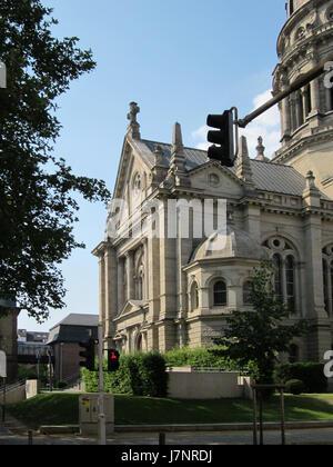 The Christuskirche in Mainz is a prominent church known for its ...