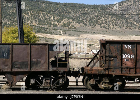 Station area with wagons at platform Stock Photo - Alamy