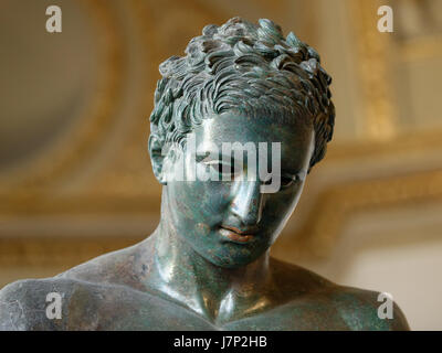 The Croatian Apoxyomenos is a significant ancient Greek statue ...