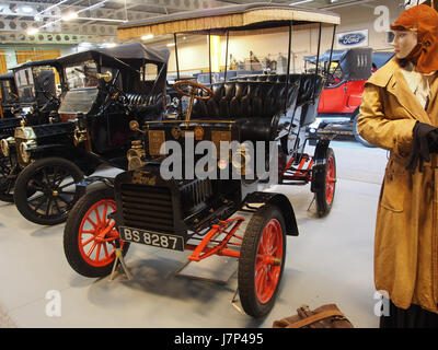 The 1904 Ford Model B was one of Ford's early production cars. It ...