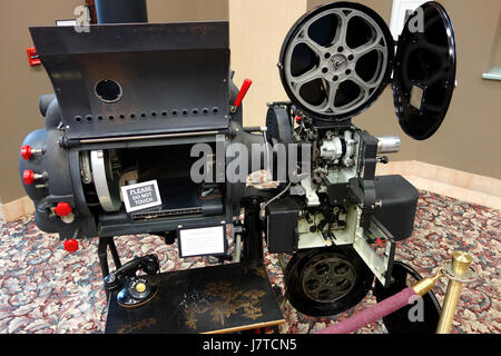 The 1939 Super Simplex Projector, Model No. 58980, was a state-of-the ...