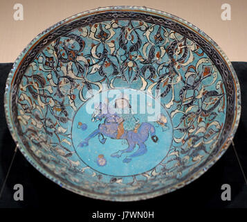 Bowl with design of equestrian figure, Iran, Minai type, 13th century ...