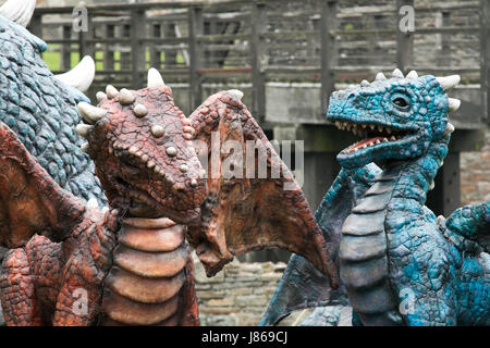 The dragons Dewi and Dwynwen at Caerphilly castle Stock Photo - Alamy