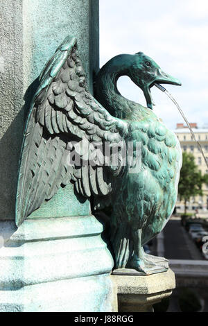 goose girl fountain vienna Stock Photo - Alamy