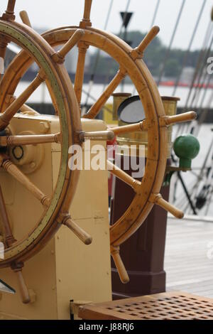 on an old windjammer,square rigger Stock Photo - Alamy