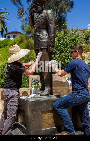 2nd Lt. Michael Purcell, an infantry officer with 2nd Battalion, 4th ...
